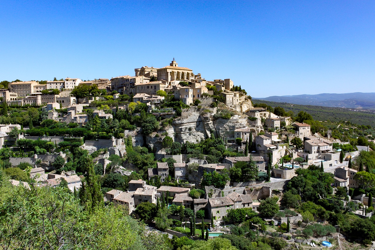 Les villages perchés du Luberon - Provence Home
