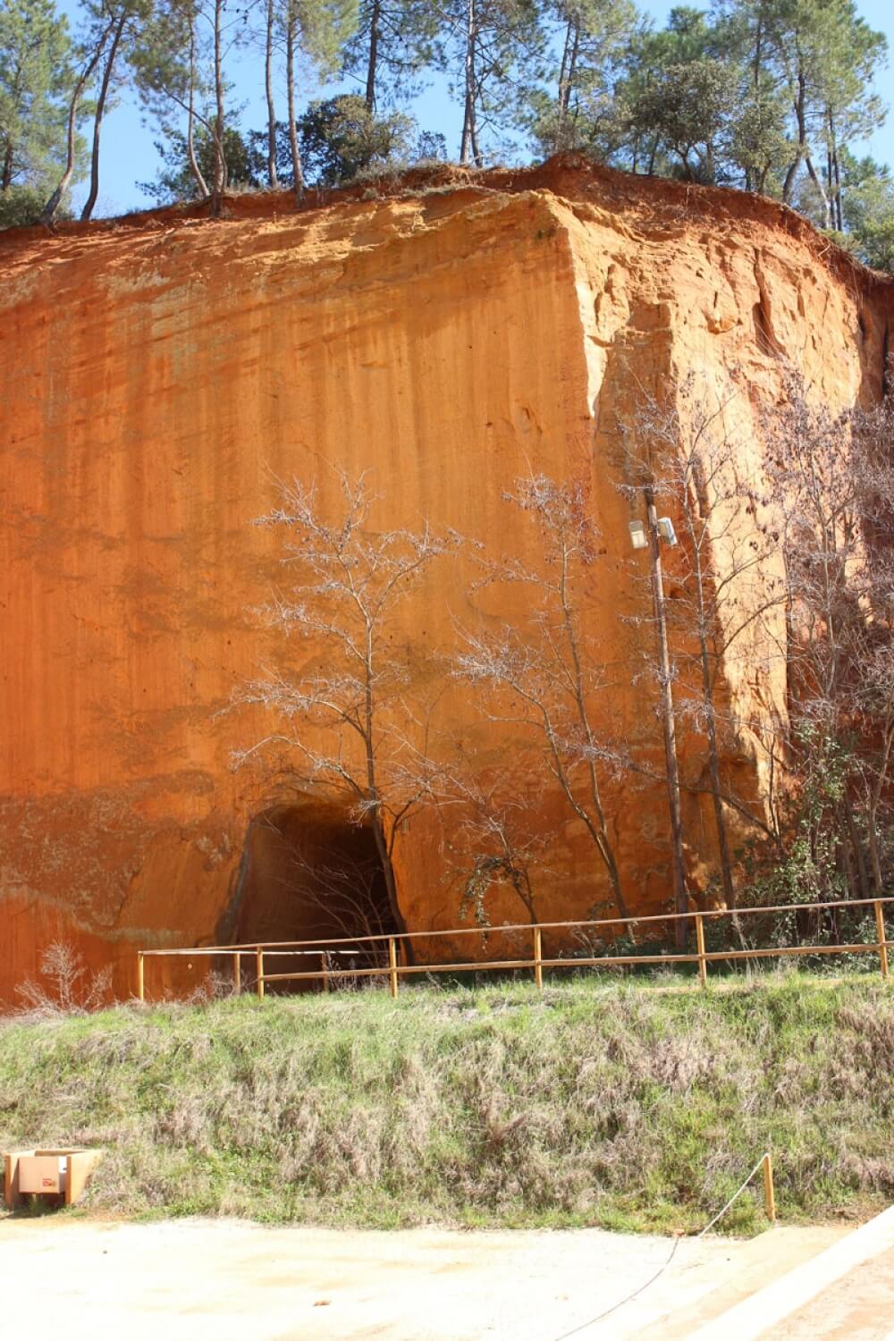 Les ocres du Luberon, des balades insolites à découvrir - Provence Home